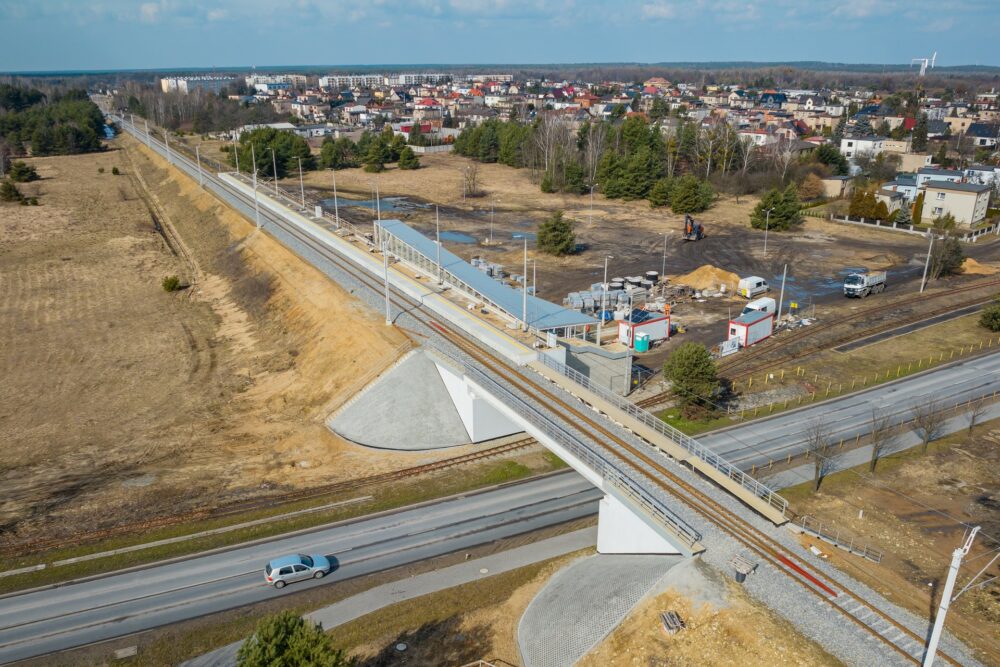 Nowy wiadukt kolejowy w Chorzowie dla sprawnych podróży koleją - PLK - towary na tory