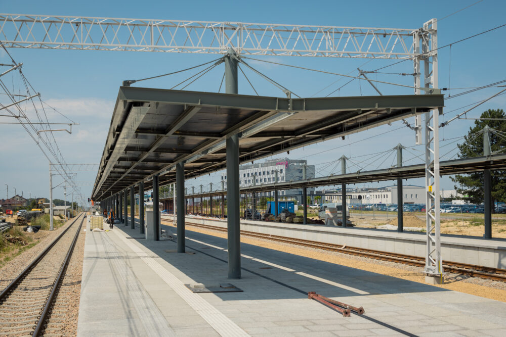 Przebudowa wiaduktu kolejowego w Katowicach - PLK - towary na tory